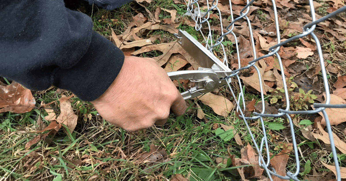 Jambro ring fastener tool | For clipping chain mesh fences