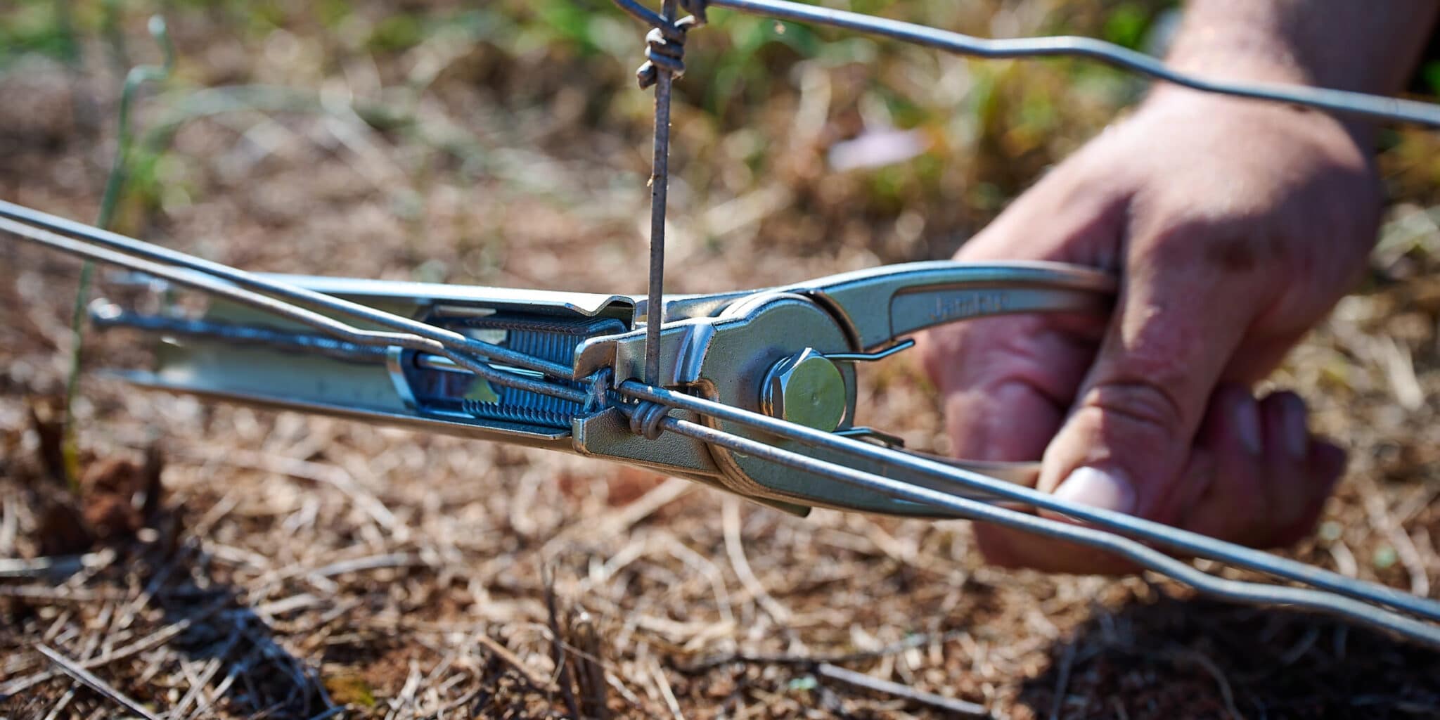 Stockade Ringfast Manual and Pneumatic Fence Ringing Tools