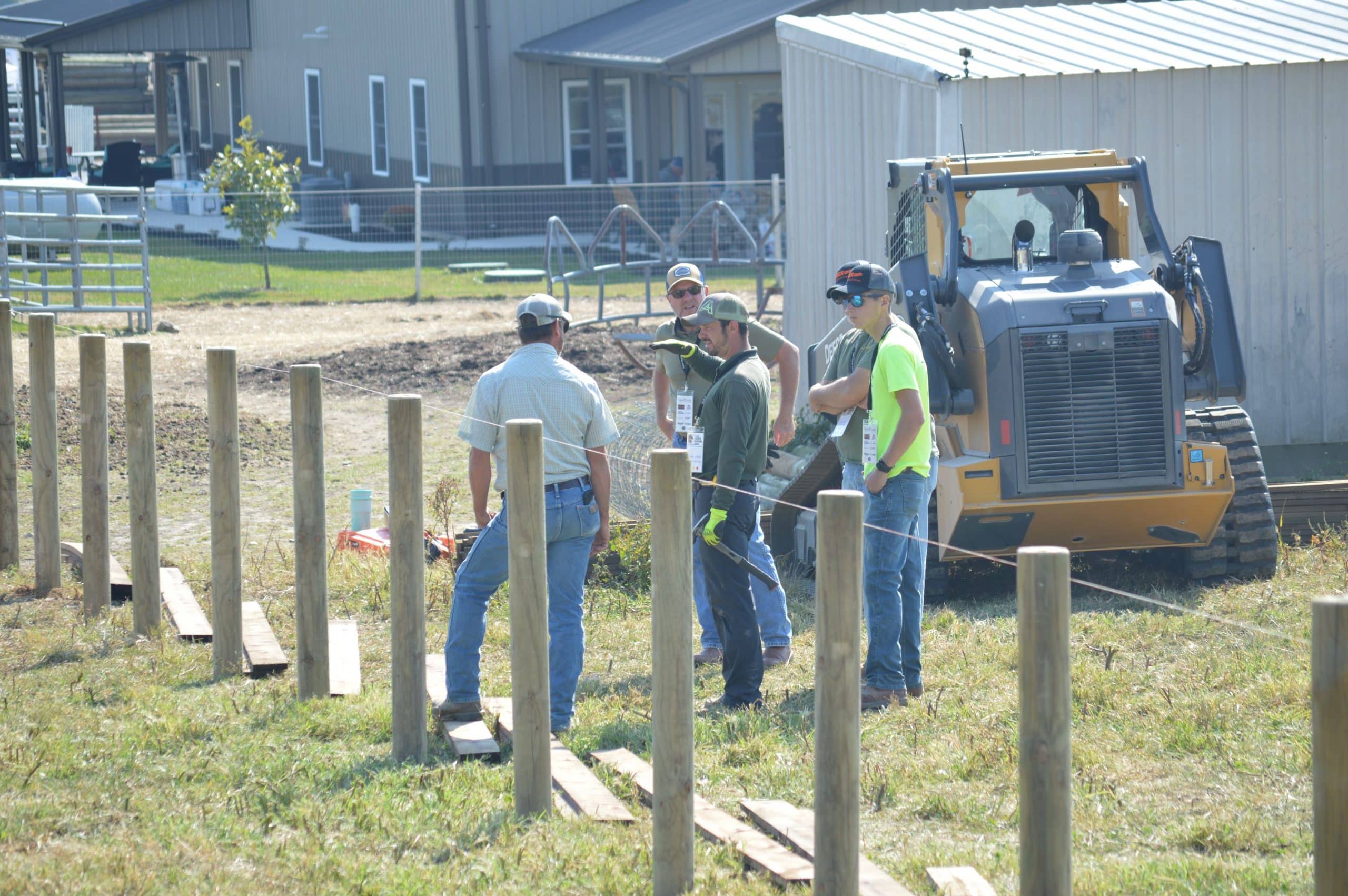 ST400i cordless stapler tools for Sticks Fencing - Stockade