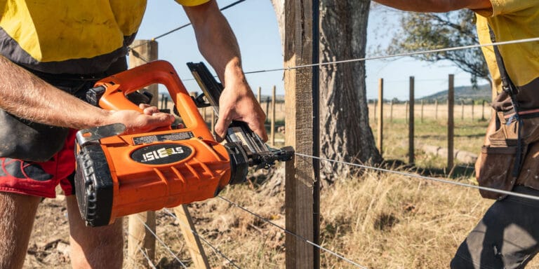 Fencing Guns | Pneumatic fencing stapler gun | Cordless Post Stapler Gun